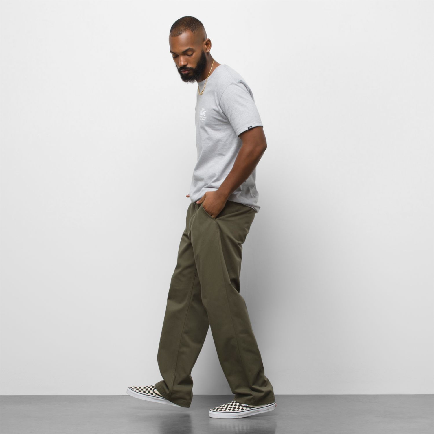 Pantalón Mn Authentic Chino Loose Pant Grape Leaf - Vans